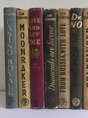 Первое издание книг о Джеймсе Бонде оценили в 475 тыс. фунтов